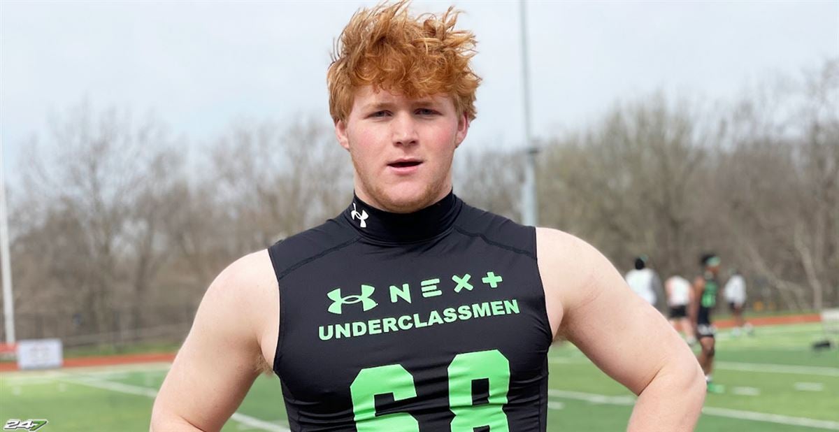 Four-star 2024 OL/DL Eddie Tuerk listening to Illini's in-state pitch