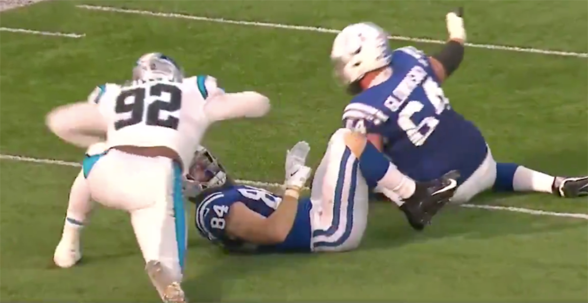 Vernon Butler Jr. ejected for punch, flips middle finger at fans