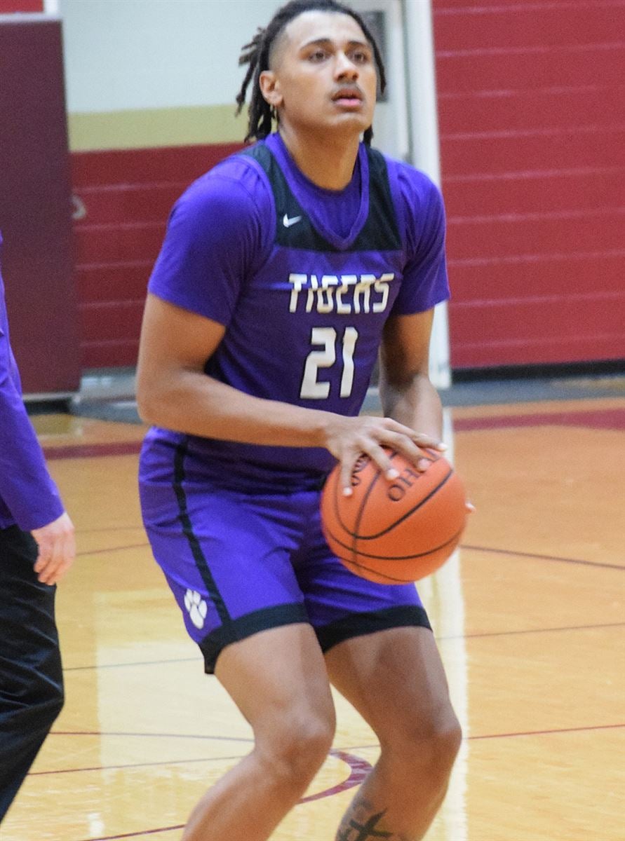 Ohio State signee Devin Royal continuing to grow as senior at Pick Central