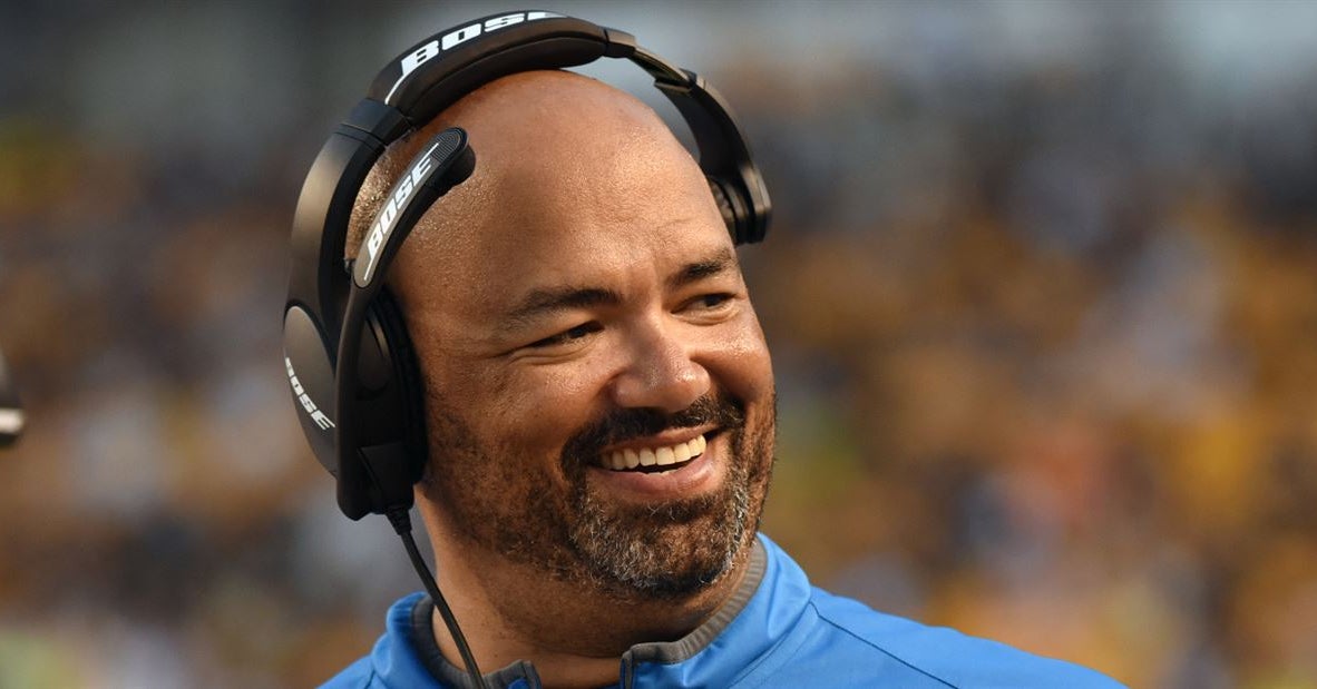 Report: Howard hires Michigan offensive analyst Ron Prince