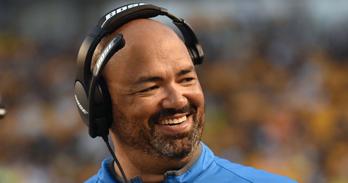 Report: Howard hires Michigan offensive analyst Ron Prince
