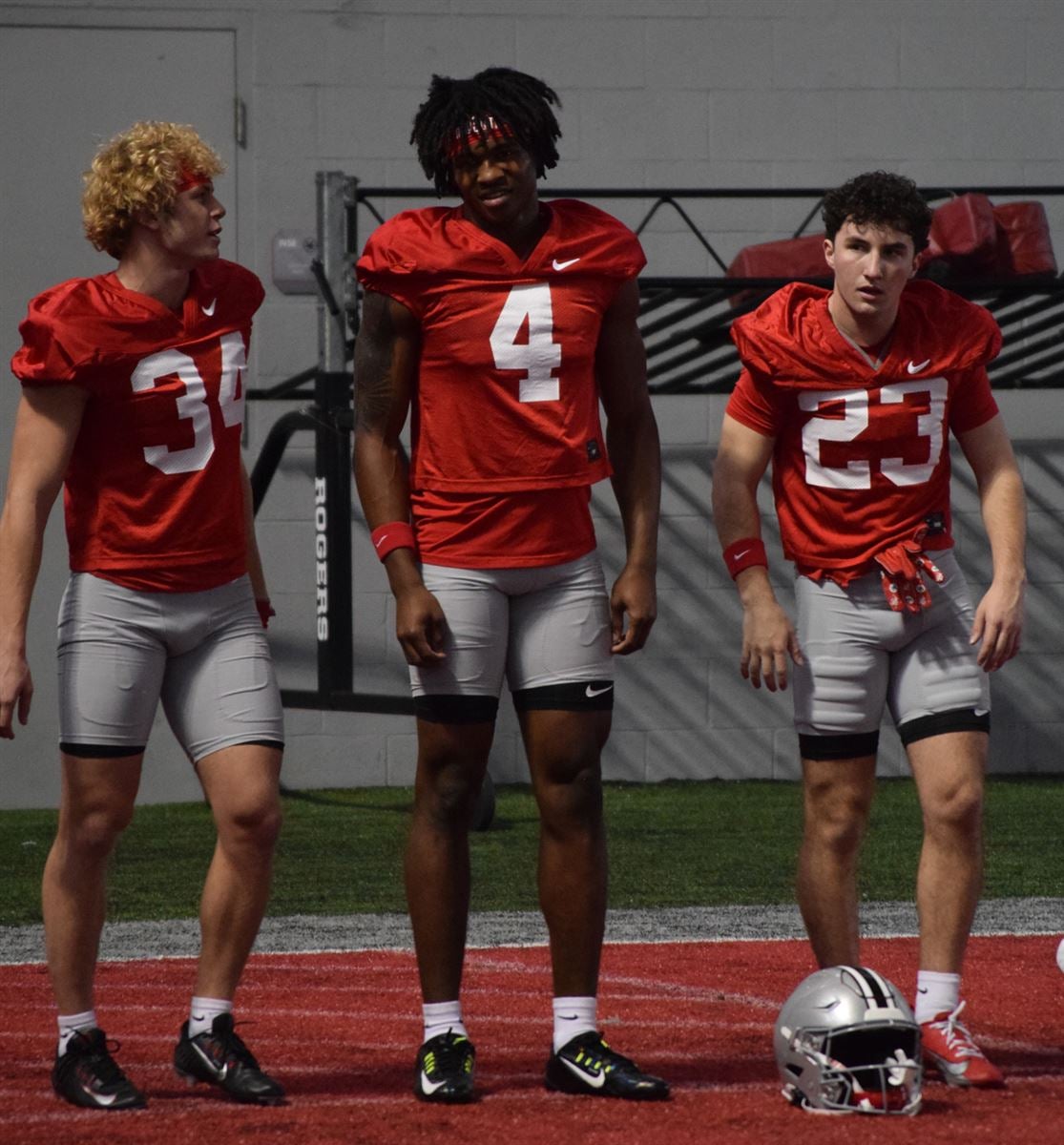 Sights and Sounds: Freshmen, transfers take field for first time at ...