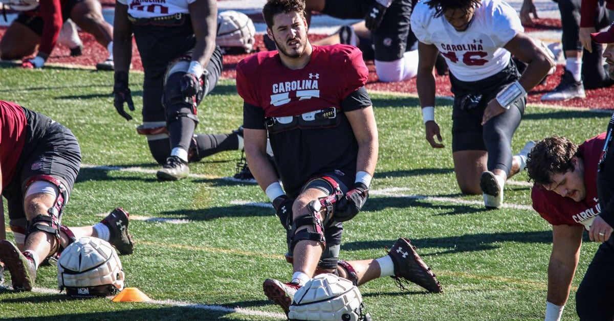 South Carolina OL Grayson Mains enters NCAA Transfer Portal
