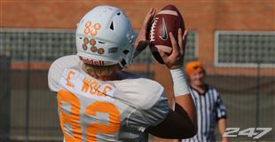 Ethan Wolf, Tennessee, Tight End
