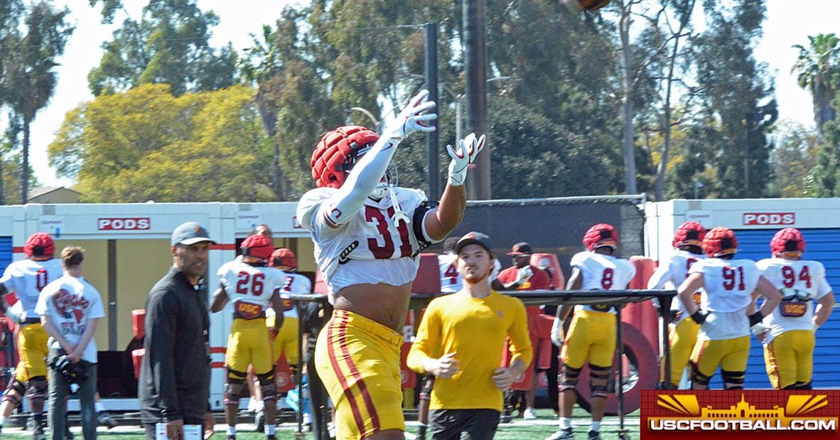 USC LB Jadyn Walker striving for starting role this fall