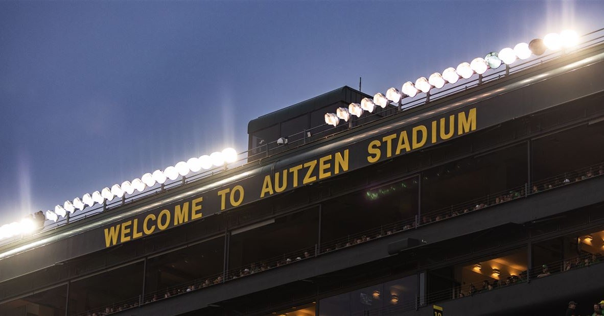 Where Autzen Stadium ranks among 'Toughest Places to Play' in College ...