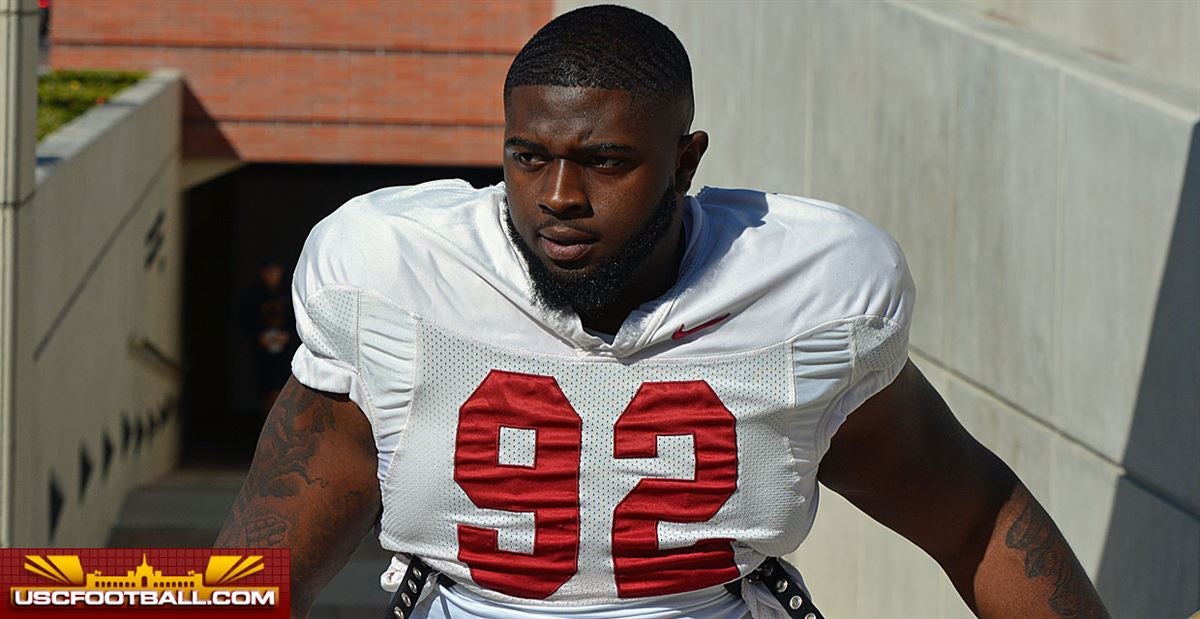 Kyon Barrs high on USC's defensive line potential, tutelage of Shaun Nua