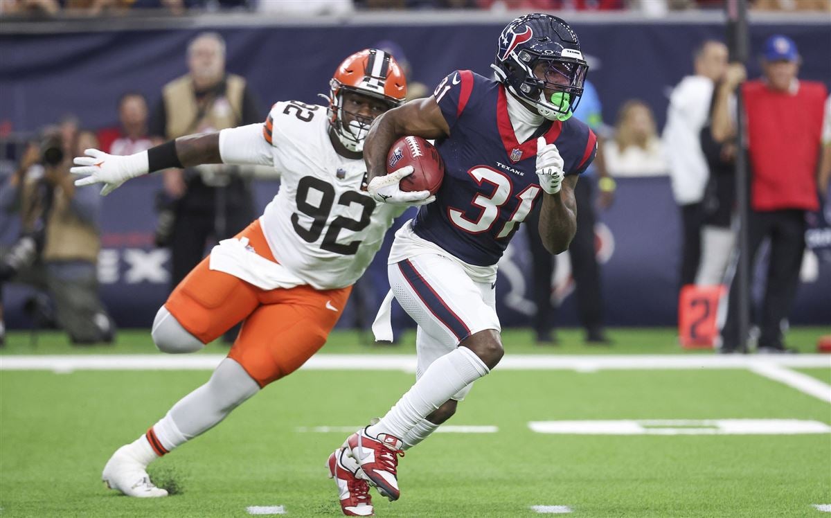 Browns Sign DE Sam Kamara to Practice Squad, Release P Matt Haack, OG ...