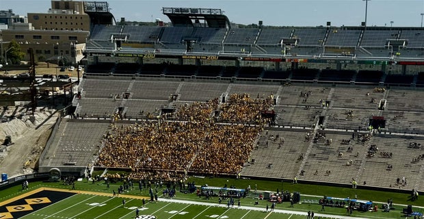 Border War Rewind: Mizzou football outlasts Kansas to win first meeting ...