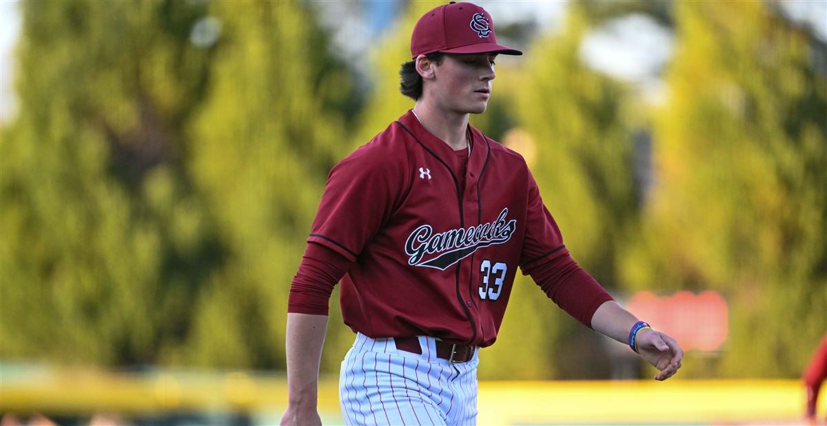 Pitzer slams the door as Carolina takes series at Florida