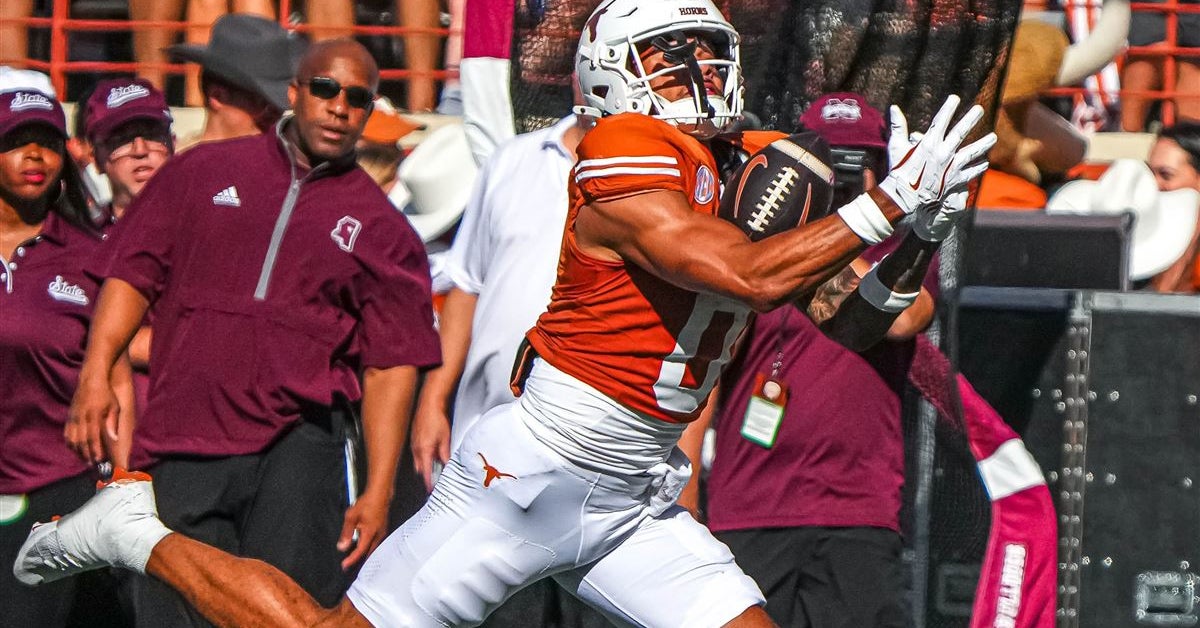 No. 1 Texas football wins surprisingly sloppy SEC opener over ...