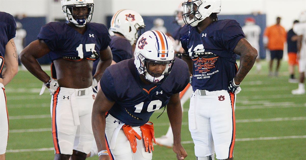 WATCH: Auburn go 1-on-1 in Tiger drills from Wednesday practice