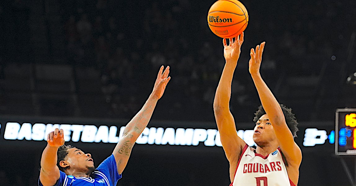 WSU's Jaylen Wells fueled by two biggest fans, including soon-to-be ...