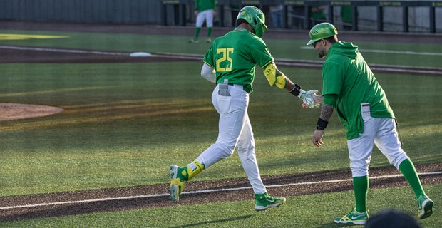 No. 16 Oregon slugs six home runs, including two from Jacob Walsh, in ...