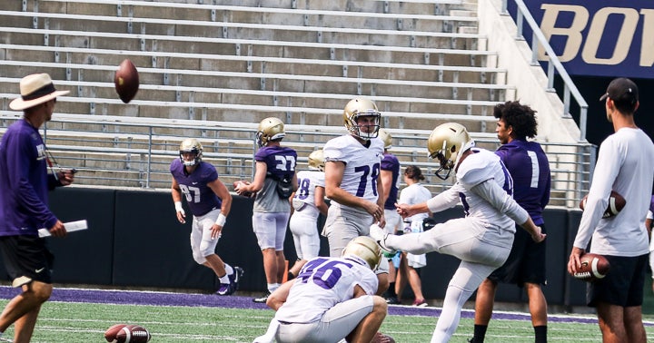 Washington Husky Football Photo Gallery - Day 11
