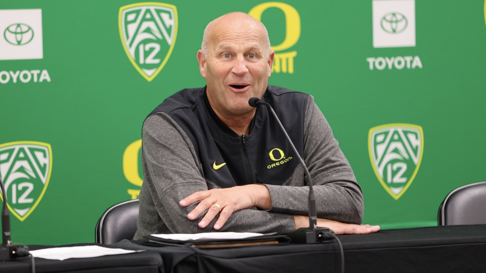 Kelly Graves hires Tre Simmons to coaching staff