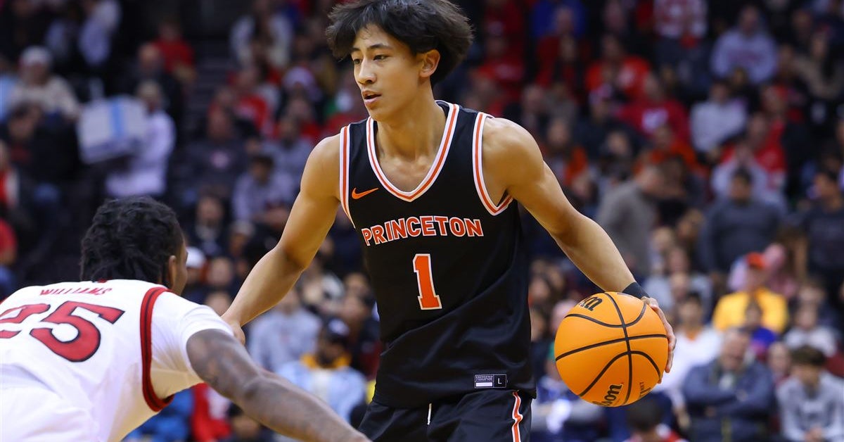 Princeton transfer Xaivian Lee commits to Florida