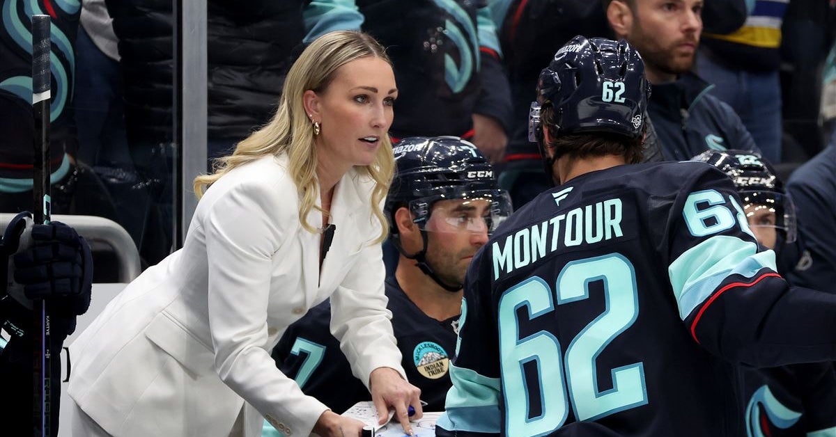 Jessica Campbell becomes the 1st woman in NHL history to serve in a ...