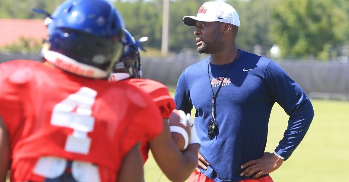 Derrick Nix named new Auburn OC, running backs coach
