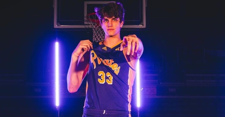 ECU adds commitment from 6-11 center Callum Richard