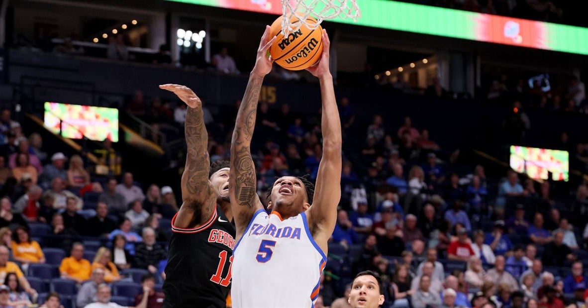 Gators overcome first-half demons, tie program record for consecutive ...
