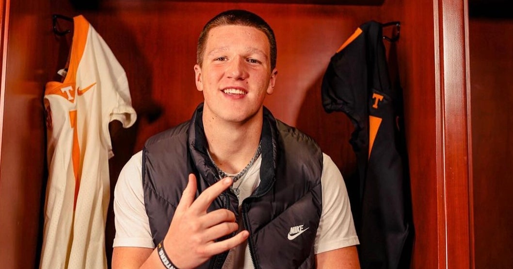 Four-star TE Carson Sneed commits to Tennessee football, 'wasn't going ...