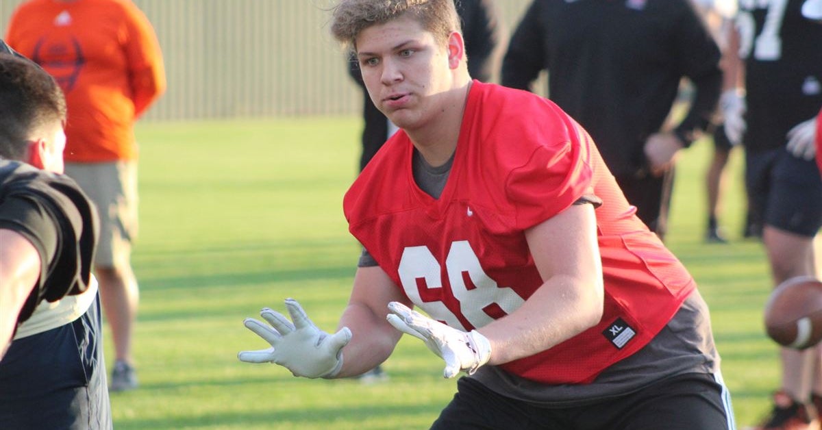 Ohio State O-tackle offer has connection with Buckeye O-line coach ...