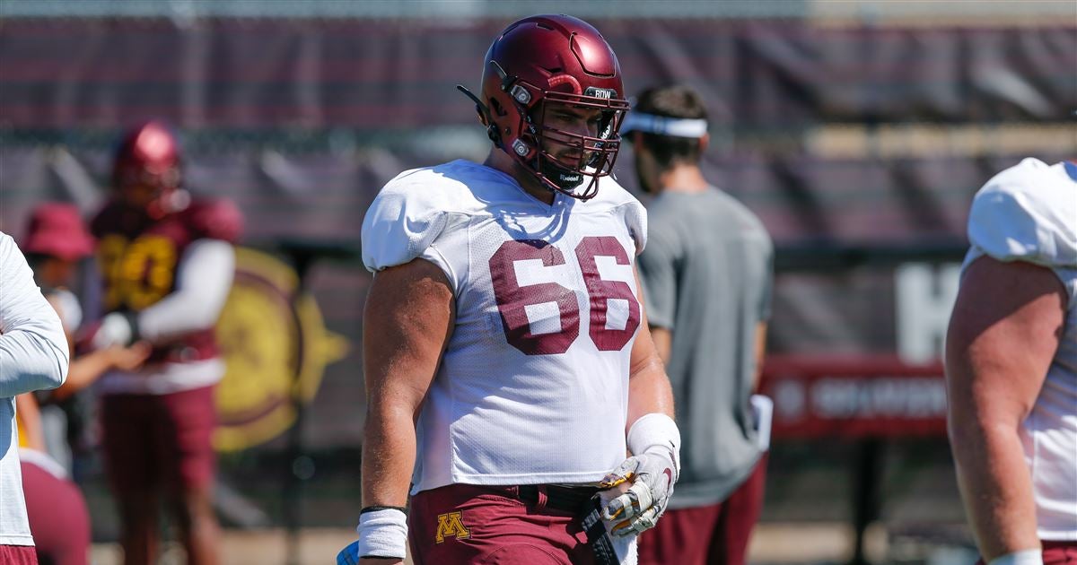 Minnesota Gopher Football breakout candidate: Center Nathan Boe