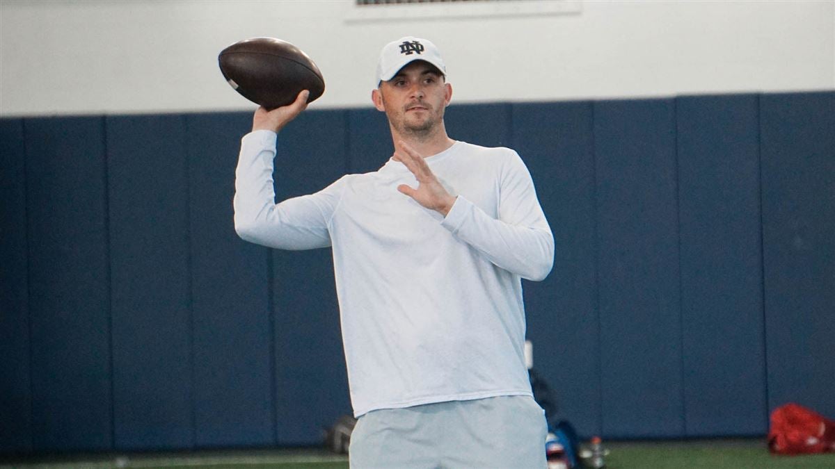 Alabama offensive coordinator search: Notre Dame OC Tommy Rees emerges ...