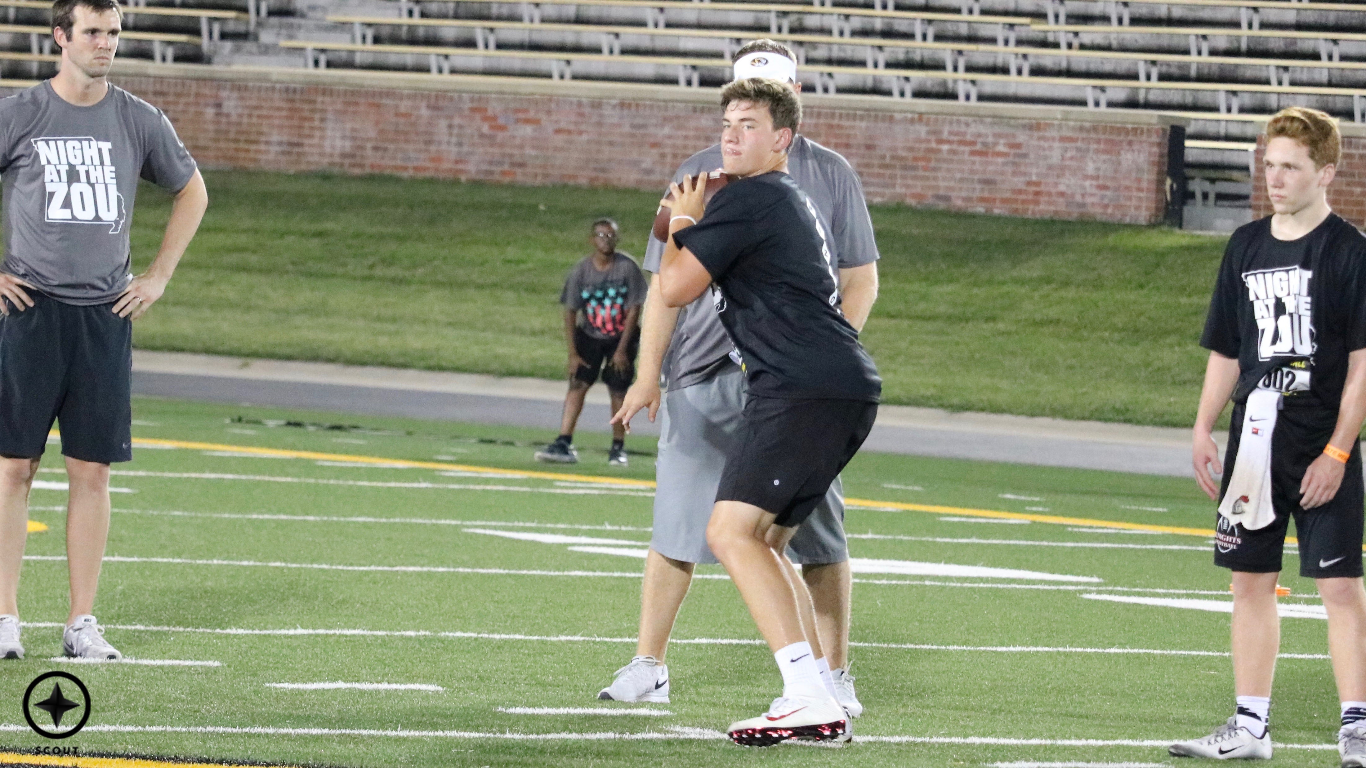 Graham Mertz Profile Photos