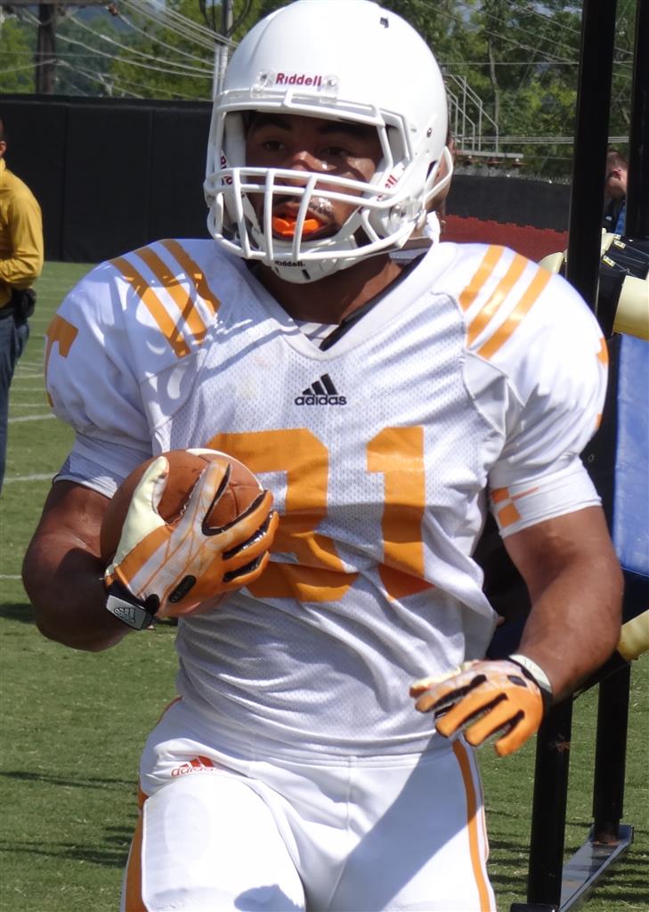 Walk-on RB Pickett leaves Vols