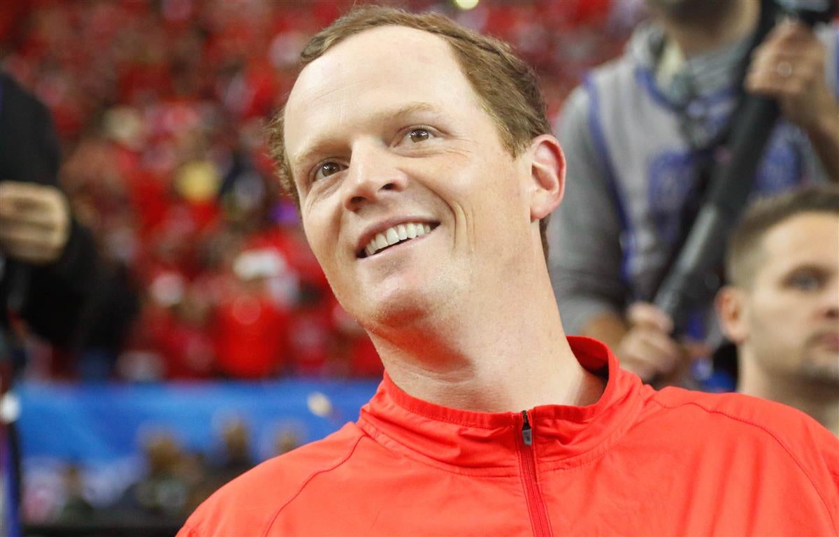 Breaking: Houston hires Major Applewhite as head coach