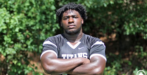 Devonte Wyatt currently practicing with UGA football team