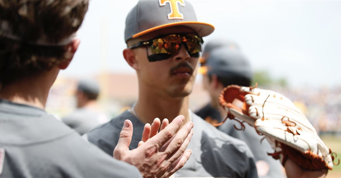 WATCH: Vols' Ensley makes two circus catches in win at Georgia