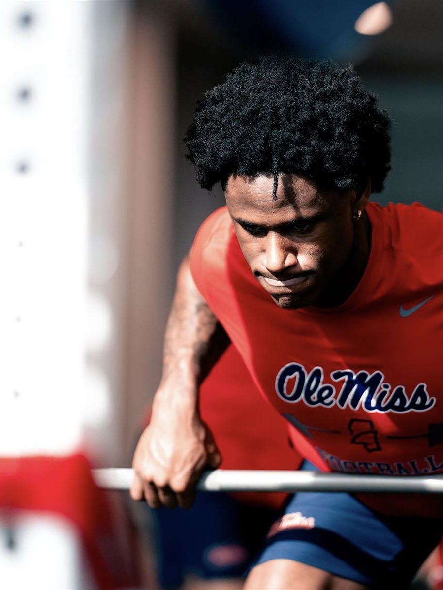 LOOK | Ole Miss football has the band back together in weight room
