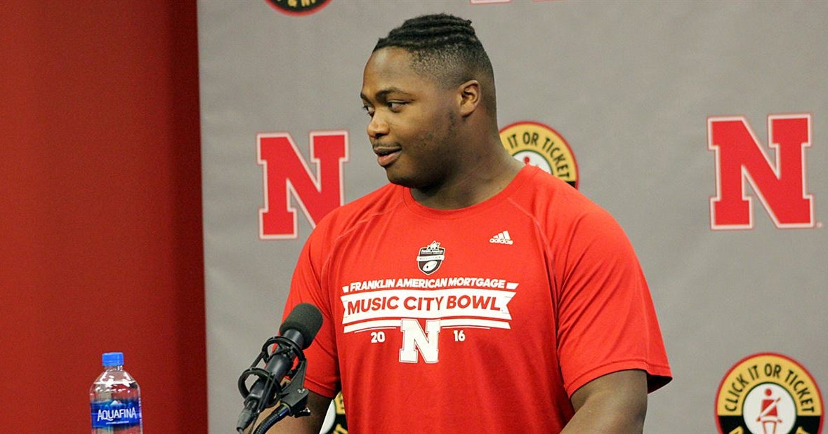 Carlos Davis goes big ... in another sport