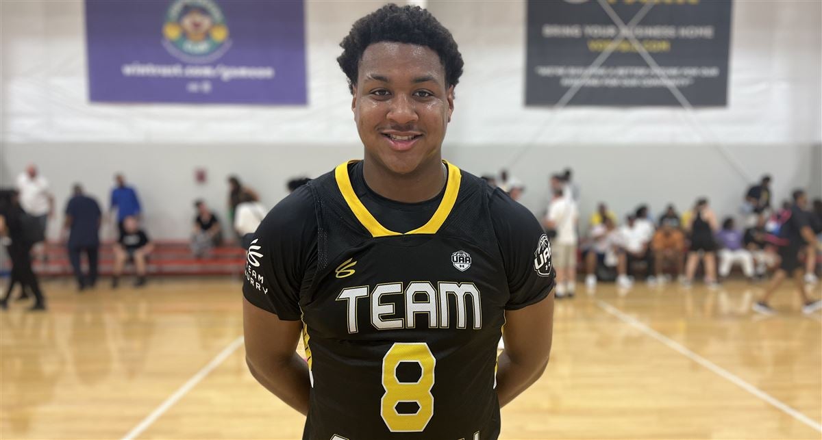 '23 Forward Elijah Strong Commits to Boston College