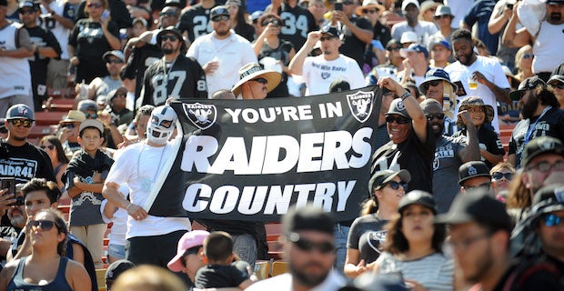 Jon Gruden calculated with praise of Chris Warren after big game