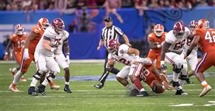 Clelin Ferrell, Clemson, Weak-Side Defensive End