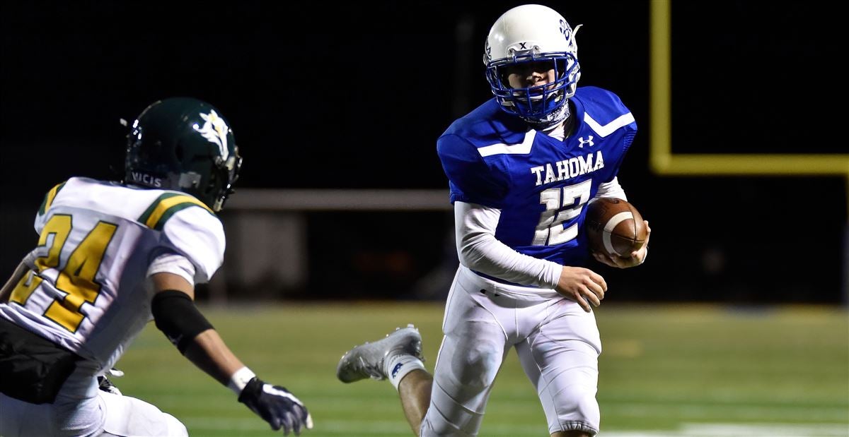 PHOTO GALLERY: Tahoma Bears Defeat Kentridge Chargers 56-45