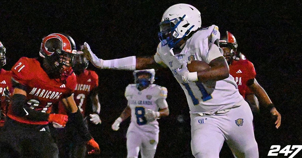 North Carolina commit Aveon Williams flashes on both sides of the ball