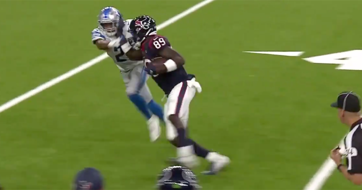 Jerell Adams throws vicious stiff arm in NFL preseason