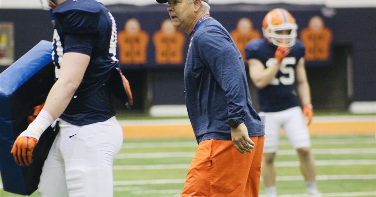 Coach Conversation: Illini LBs coach Andy Buh on CJ Hart's return ...