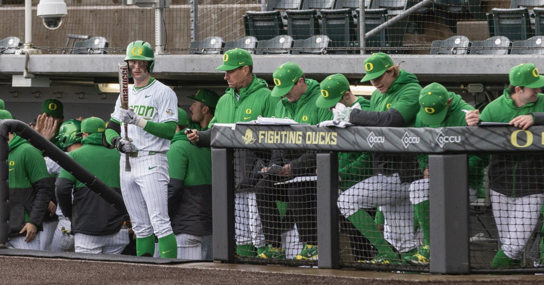 Hornets score seven in first inning en route to dominant victory over ...