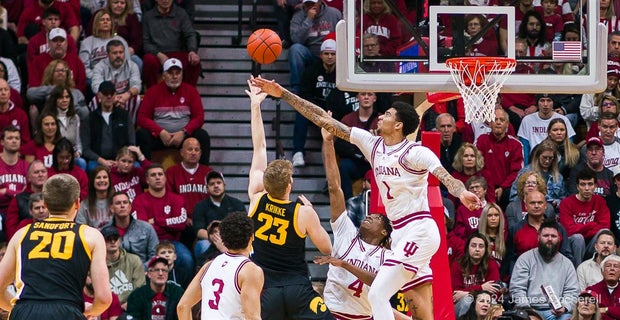 Kel'el Ware's toughness shines against Iowa, and make no mistake — 'He ...
