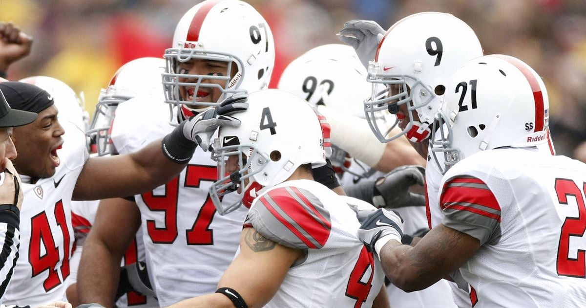 Report: Ohio State to wear all white uniform against Michigan