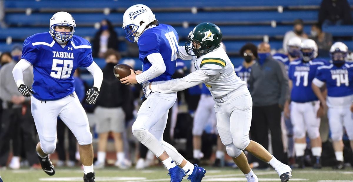 PHOTO GALLERY: Tahoma Bears Defeat Kentridge Chargers 56-45