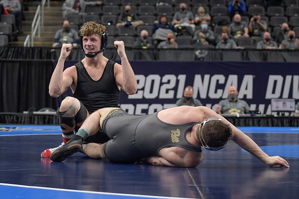 National champion Shane Griffith announces return to Stanford wrestling