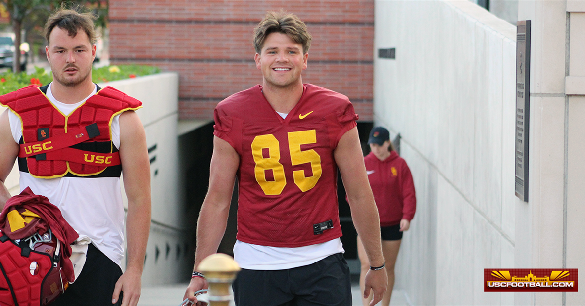 USC offensive line, tight ends start training camp with crucial ...