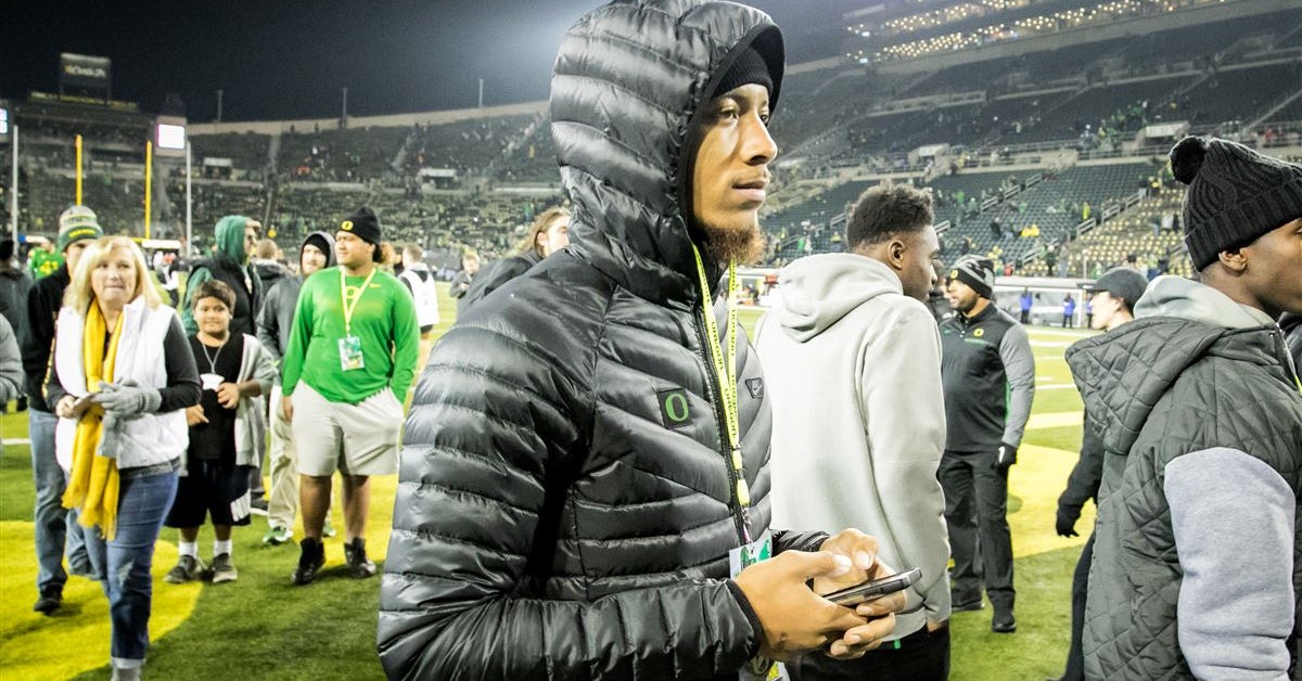 Cristobal: Jalen Hall will not be on Oregon football roster
